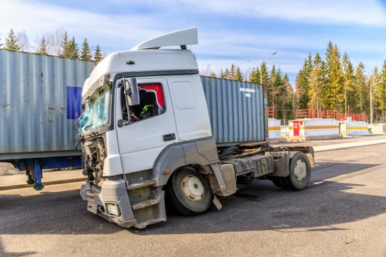 What Causes Jackknife Accidents? | Blakeley Law