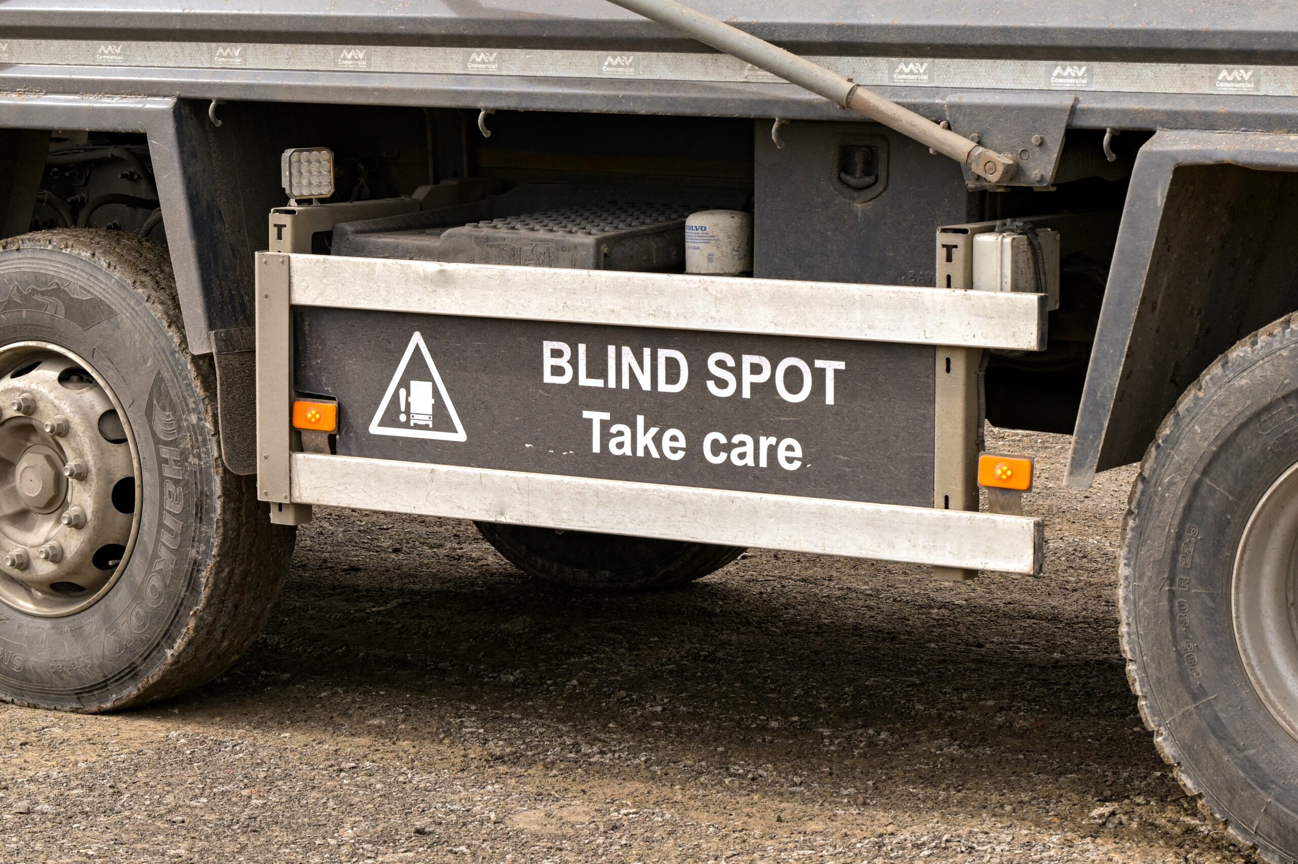 Why Blind Spots Cause Many Truck Accidents | Blakeley Car Accident ...
